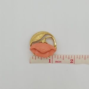 Vintage | Jewelry | Vintage Avon Pink Flower Goldtone Pin Brooch | Poshmark